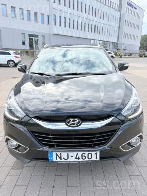 Melns Hyundai ix35 2014 Rīga, ar dzinēja tilpumu 2.00 L un nobraukumu 215 tūkst. km par 7500 €, foto 18 vietnē AUTOMOTO.COM.LV