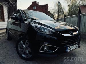 Melns Hyundai ix35 2015 Cēsis, ar dzinēja tilpumu 2.00 L un nobraukumu 0 tūkst. km par 6800 €, foto 1 vietnē AUTOMOTO.COM.LV
