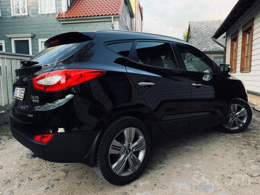 Melns Hyundai ix35 2015 Cēsis, ar dzinēja tilpumu 2.00 L un nobraukumu 0 tūkst. km par 6800 €, foto 6 vietnē AUTOMOTO.COM.LV