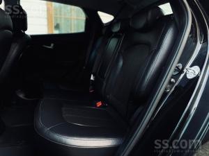 Melns Hyundai ix35 2015 Cēsis, ar dzinēja tilpumu 2.00 L un nobraukumu 0 tūkst. km par 6800 €, foto 12 vietnē AUTOMOTO.COM.LV