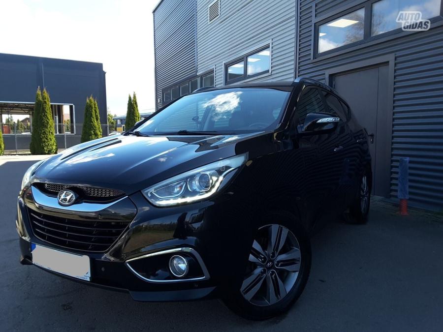 Melns Hyundai ix35 2015 Kretinga, ar dzinēja tilpumu 2.00 L un nobraukumu 251 tūkst. km par 9000 €, foto 1 vietnē AUTOMOTO.COM.LV