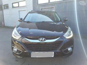 Melns Hyundai ix35 2015 Kretinga, ar dzinēja tilpumu 2.00 L un nobraukumu 251 tūkst. km par 9000 €, foto 4 vietnē AUTOMOTO.COM.LV