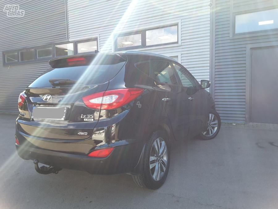 Melns Hyundai ix35 2015 Kretinga, ar dzinēja tilpumu 2.00 L un nobraukumu 251 tūkst. km par 9000 €, foto 10 vietnē AUTOMOTO.COM.LV