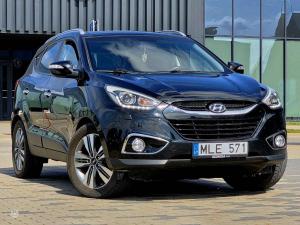 Black Hyundai ix35 2015 in Siauliai, with an engine capacity of 2.00 L and mileage of 265 thousand km for 7500 €, photo  on AUTOMOTO.COM.LV