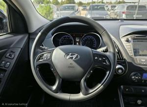 Black Hyundai ix35 2015 in Siauliai, with an engine capacity of 2.00 L and mileage of 265 thousand km for 7500 €, photo 17 on AUTOMOTO.COM.LV