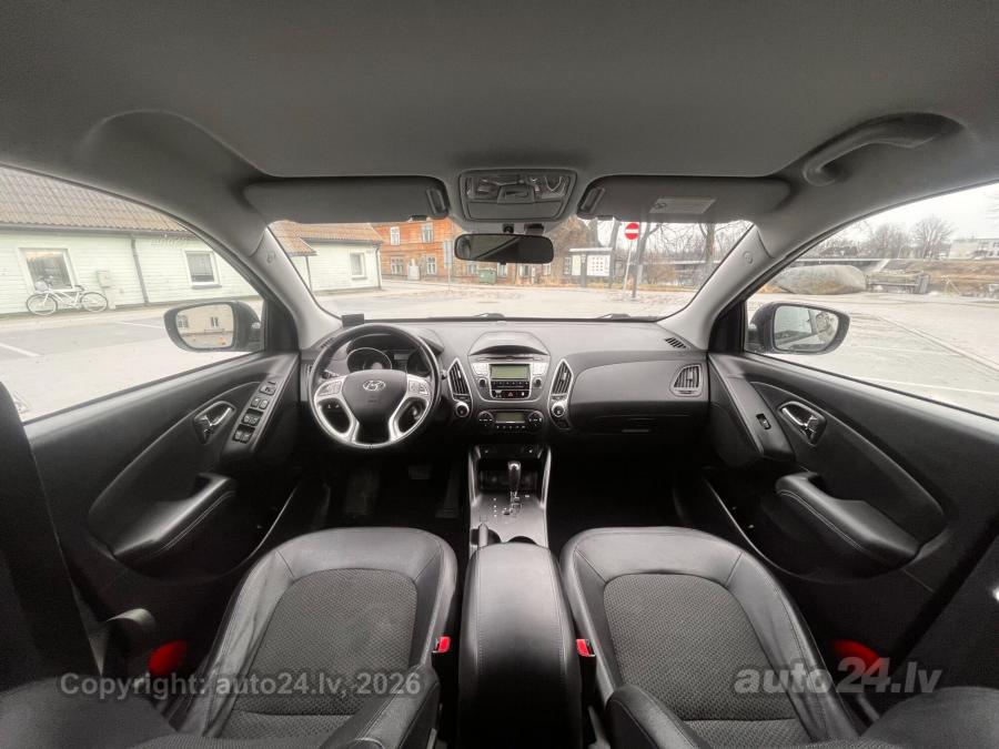 Черный Хендай их35 2011 в Пярну, объемом двигателя 2.00 л и пробегом 187 тыс. км за 4500 €, фото 8 на AUTOMOTO.COM.LV