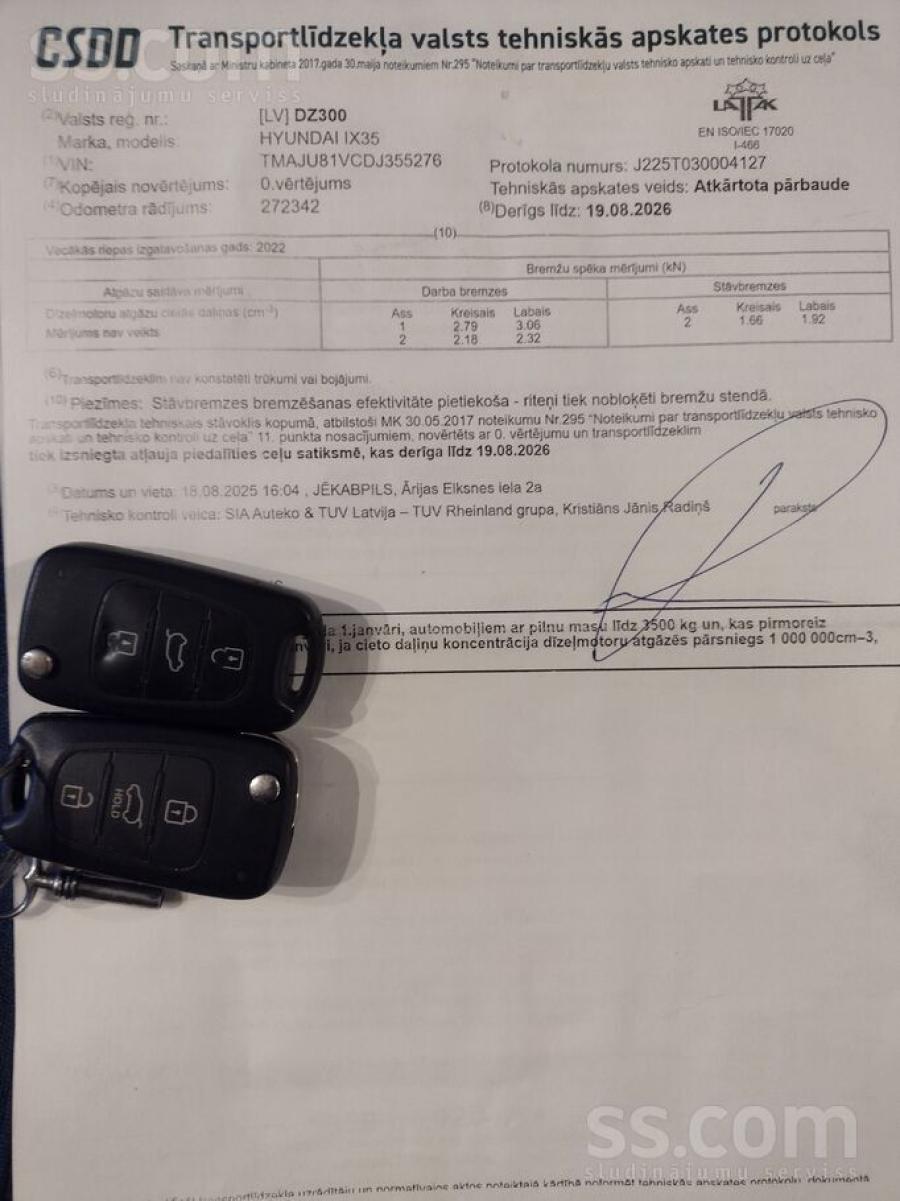 Zils Hyundai ix35 2013 Rīga, ar dzinēja tilpumu 2.00 L un nobraukumu 278 tūkst. km par 3600 €, foto 9 vietnē AUTOMOTO.COM.LV