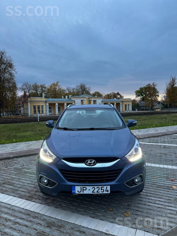 Синий Хендай их35 2014 в Рига, объемом двигателя 1.60 л и пробегом 202 тыс. км за 6700 €, фото 1 на AUTOMOTO.COM.LV