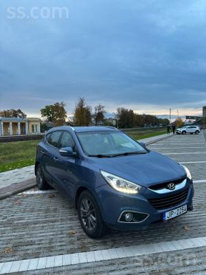 Zils Hyundai ix35 2014 Rīga, ar dzinēja tilpumu 1.60 L un nobraukumu 202 tūkst. km par 6700 €, foto 3 vietnē AUTOMOTO.COM.LV