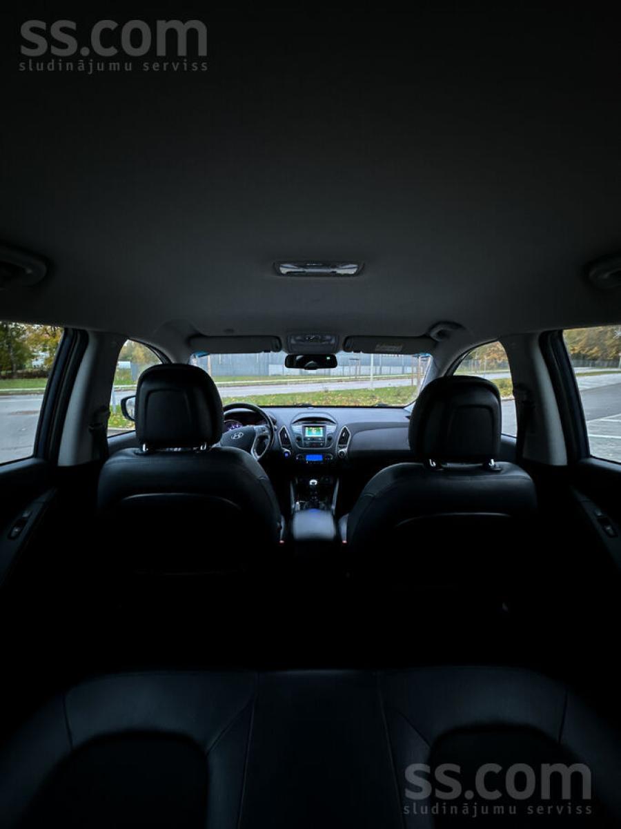 Zils Hyundai ix35 2014 Rīga, ar dzinēja tilpumu 1.60 L un nobraukumu 202 tūkst. km par 6700 €, foto 13 vietnē AUTOMOTO.COM.LV