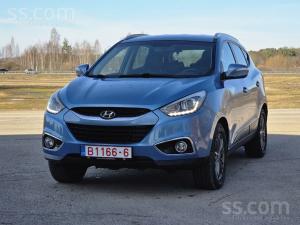 Zils Hyundai ix35 2015 Liepāja, ar dzinēja tilpumu 2.00 L un nobraukumu 306 tūkst. km par 7450 €, foto  vietnē AUTOMOTO.COM.LV