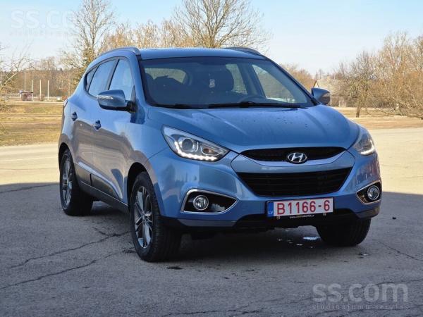 Zils Hyundai ix35 2015 Liepāja, ar dzinēja tilpumu 2.00 L un nobraukumu 306 tūkst. km par 7450 €, foto 4 vietnē AUTOMOTO.COM.LV