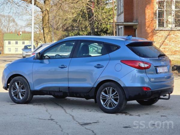 Zils Hyundai ix35 2015 Liepāja, ar dzinēja tilpumu 2.00 L un nobraukumu 306 tūkst. km par 7450 €, foto 8 vietnē AUTOMOTO.COM.LV