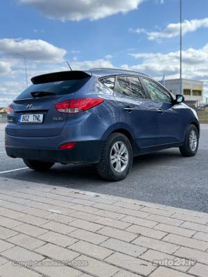 Blue Hyundai ix35 2013 in Tallinn, with an engine capacity of 1.70 L and mileage of 340 thousand km for 5999 €, photo 7 on AUTOMOTO.COM.LV