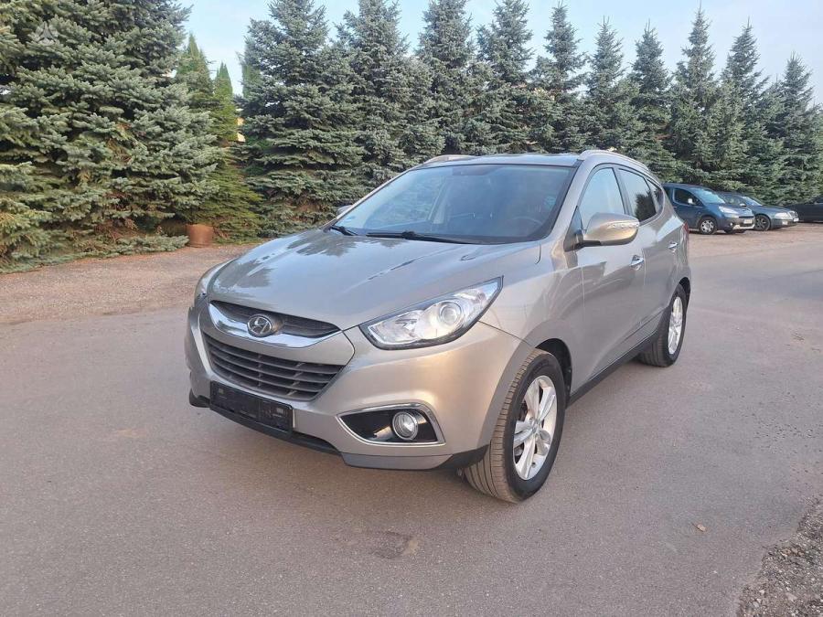 Brūns Hyundai ix35 2010 Utena, ar dzinēja tilpumu 2.00 L un nobraukumu 310 tūkst. km par 5200 €, foto 1 vietnē AUTOMOTO.COM.LV