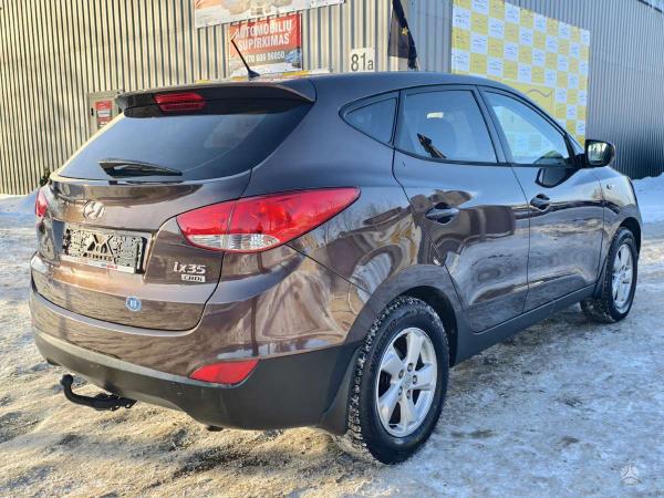 Brūns Hyundai ix35 2011 Šauļi, ar dzinēja tilpumu 1.69 L un nobraukumu 262 tūkst. km par 5450 €, foto 8 vietnē AUTOMOTO.COM.LV