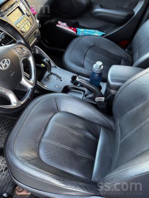 Brūns Hyundai ix35 2011 Rīga, ar dzinēja tilpumu 2.00 L un nobraukumu 180 tūkst. km par 7150 €, foto 3 vietnē AUTOMOTO.COM.LV