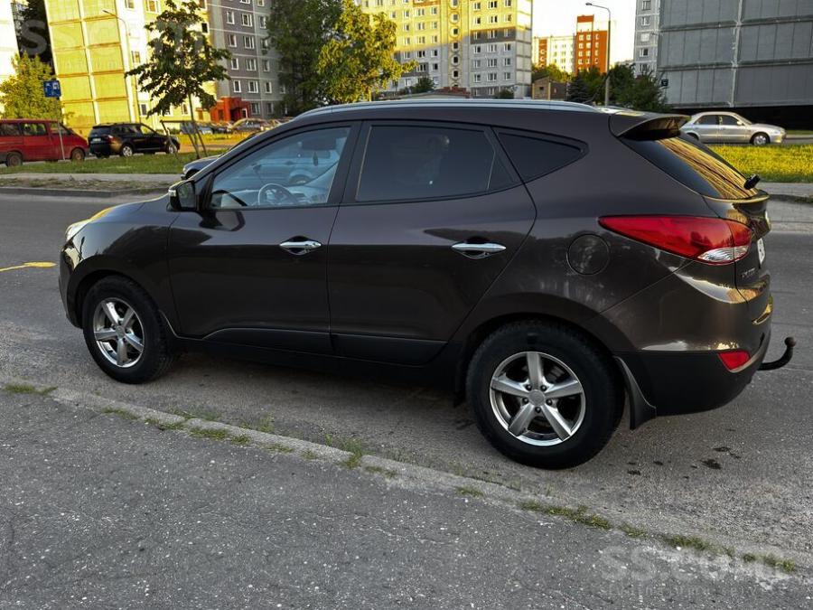 Brūns Hyundai ix35 2011 Rīga, ar dzinēja tilpumu 2.00 L un nobraukumu 180 tūkst. km par 7150 €, foto 6 vietnē AUTOMOTO.COM.LV