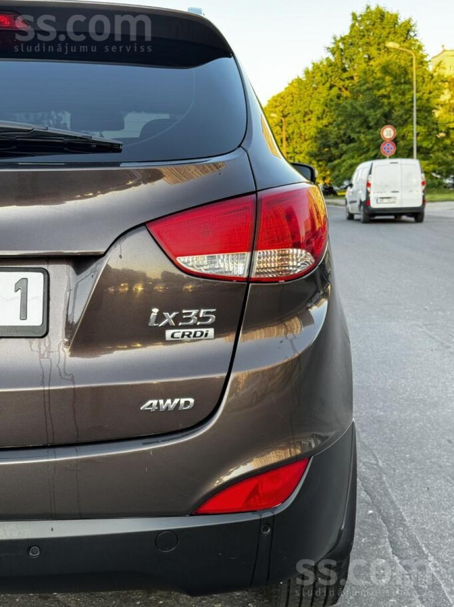 Brūns Hyundai ix35 2011 Rīga, ar dzinēja tilpumu 2.00 L un nobraukumu 180 tūkst. km par 7150 €, foto 7 vietnē AUTOMOTO.COM.LV