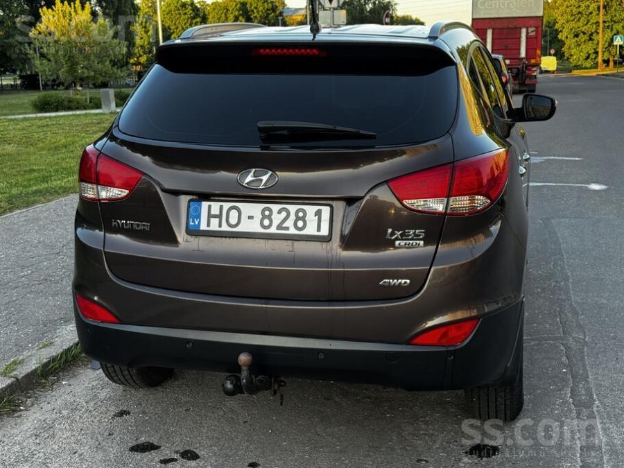 Brūns Hyundai ix35 2011 Rīga, ar dzinēja tilpumu 2.00 L un nobraukumu 180 tūkst. km par 7150 €, foto 9 vietnē AUTOMOTO.COM.LV