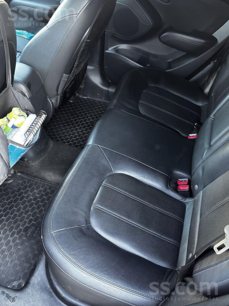 Brūns Hyundai ix35 2011 Rīga, ar dzinēja tilpumu 2.00 L un nobraukumu 180 tūkst. km par 7150 €, foto 20 vietnē AUTOMOTO.COM.LV