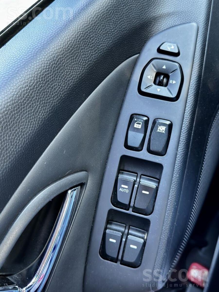 Brūns Hyundai ix35 2011 Rīga, ar dzinēja tilpumu 2.00 L un nobraukumu 180 tūkst. km par 7150 €, foto 22 vietnē AUTOMOTO.COM.LV