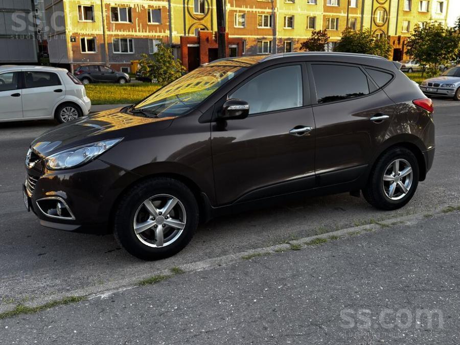 Brūns Hyundai ix35 2011 Rīga, ar dzinēja tilpumu 2.00 L un nobraukumu 180 tūkst. km par 7150 €, foto 27 vietnē AUTOMOTO.COM.LV
