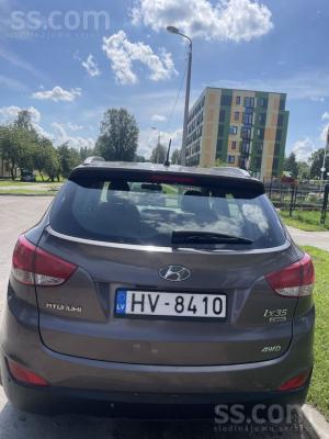 Brūns Hyundai ix35 2012 Rīga, ar dzinēja tilpumu 2.00 L un nobraukumu 24 tūkst. km par 5200 €, foto 2 vietnē AUTOMOTO.COM.LV