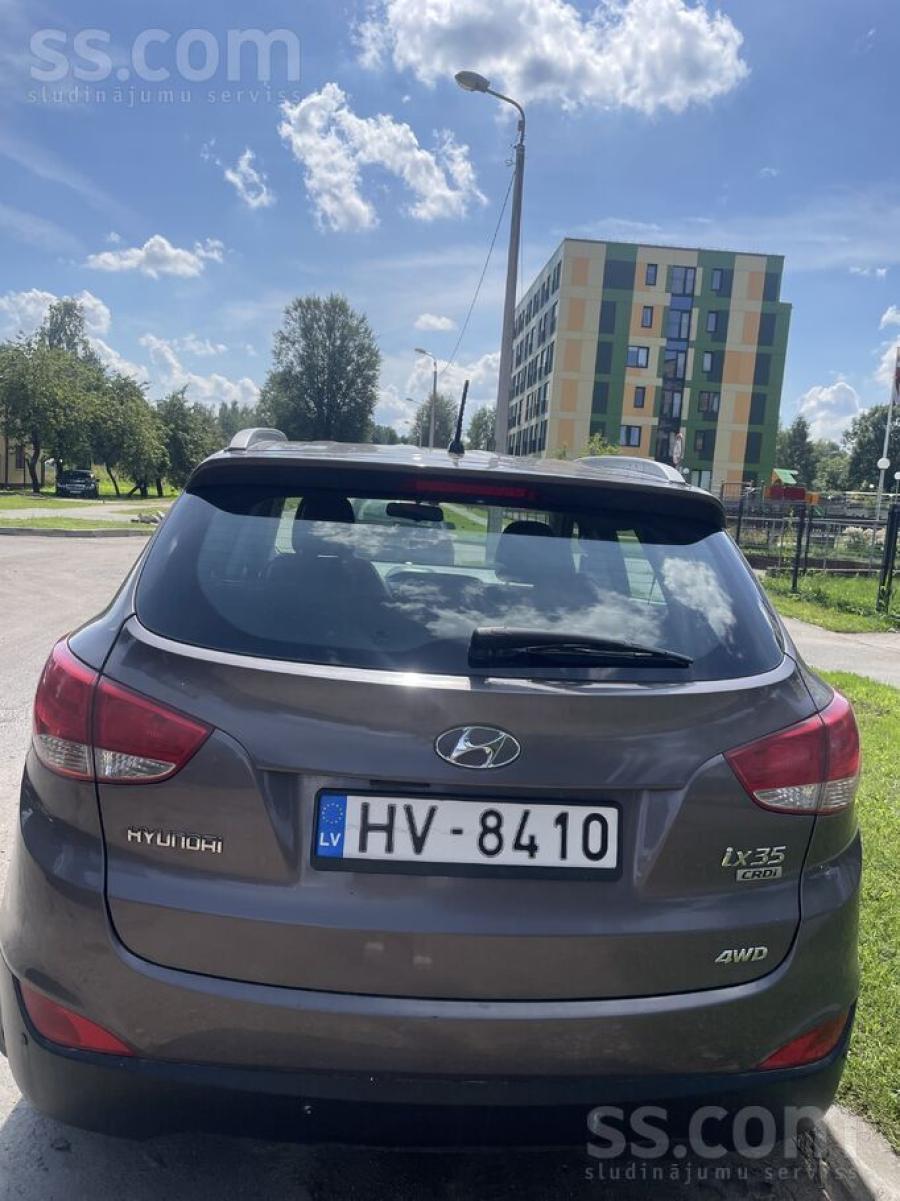 Brūns Hyundai ix35 2012 Rīga, ar dzinēja tilpumu 2.00 L un nobraukumu 24 tūkst. km par 5200 €, foto 2 vietnē AUTOMOTO.COM.LV