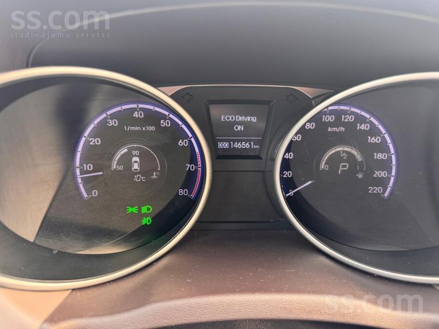 Brown Hyundai ix35 2012 in Riga, with an engine capacity of 2.00 L and mileage of 147 thousand km for 7250 €, photo 20 on AUTOMOTO.COM.LV