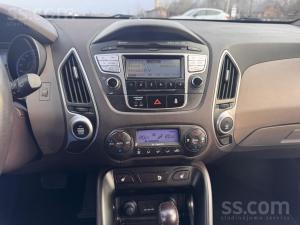 Brown Hyundai ix35 2012 in Riga, with an engine capacity of 2.00 L and mileage of 147 thousand km for 7250 €, photo 21 on AUTOMOTO.COM.LV