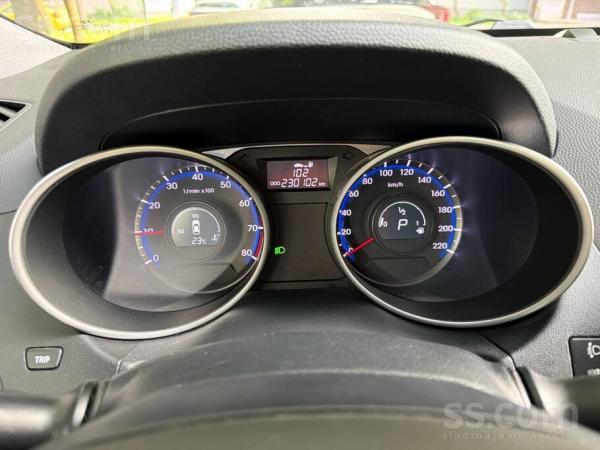 Brūns Hyundai ix35 2012 Rīga, ar dzinēja tilpumu 2.00 L un nobraukumu 230 tūkst. km par 5500 €, foto 8 vietnē AUTOMOTO.COM.LV