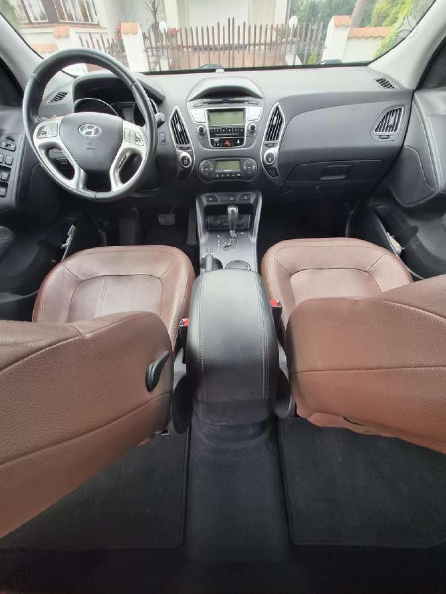 Brūns Hyundai ix35 2012 Marijampole, ar dzinēja tilpumu 2.00 L un nobraukumu 112 tūkst. km par 6200 €, foto 5 vietnē AUTOMOTO.COM.LV