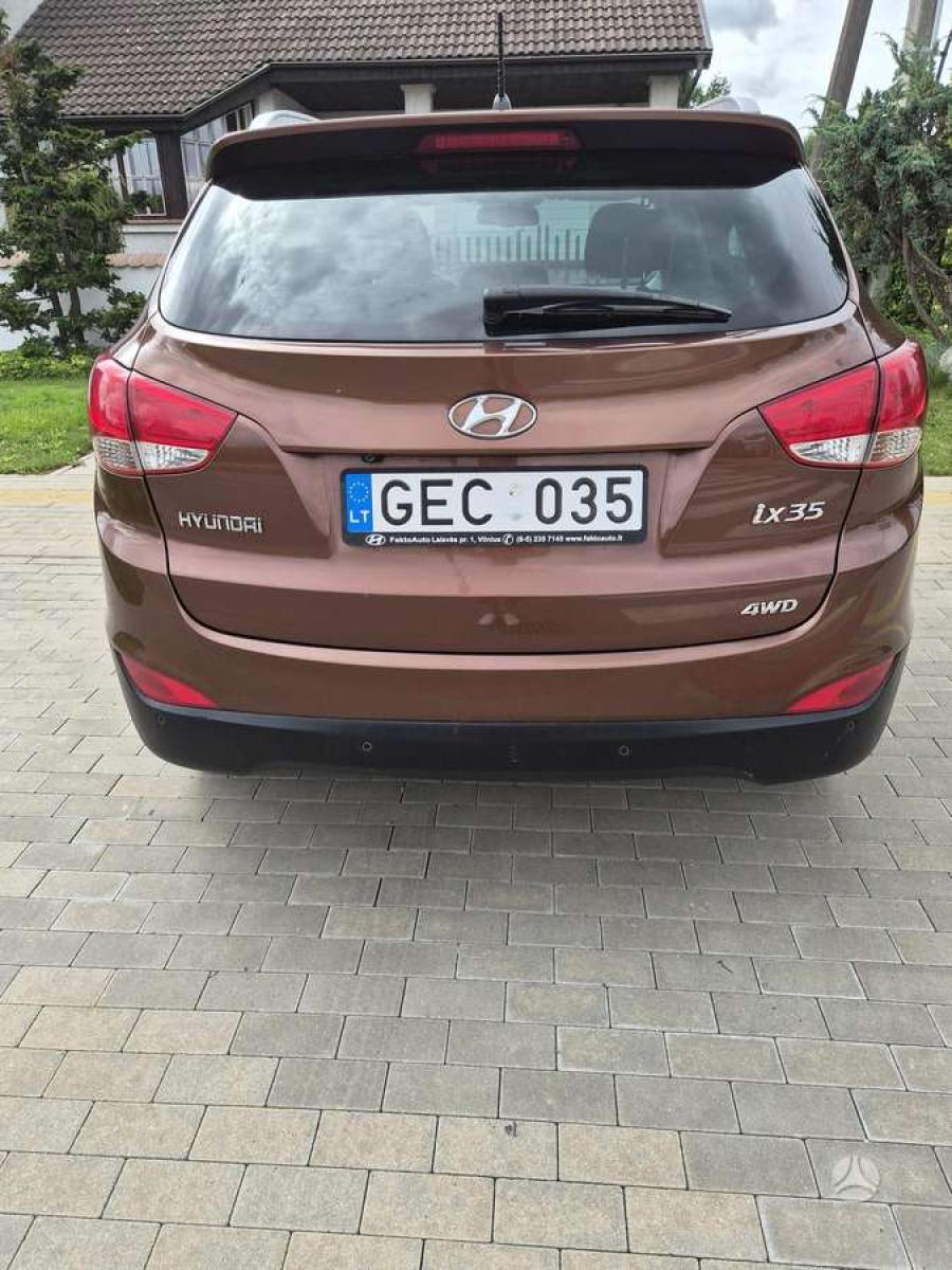 Brūns Hyundai ix35 2012 Marijampole, ar dzinēja tilpumu 2.00 L un nobraukumu 112 tūkst. km par 6200 €, foto 8 vietnē AUTOMOTO.COM.LV