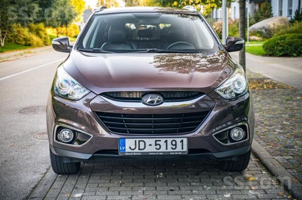 Brūns Hyundai ix35 2012 Rīga, ar dzinēja tilpumu 2.00 L un nobraukumu 139 tūkst. km par 7990 €, foto 3 vietnē AUTOMOTO.COM.LV