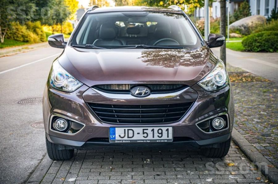 Brūns Hyundai ix35 2012 Rīga, ar dzinēja tilpumu 2.00 L un nobraukumu 139 tūkst. km par 7990 €, foto 3 vietnē AUTOMOTO.COM.LV