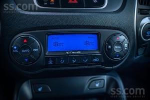 Brūns Hyundai ix35 2012 Rīga, ar dzinēja tilpumu 2.00 L un nobraukumu 139 tūkst. km par 7990 €, foto 19 vietnē AUTOMOTO.COM.LV