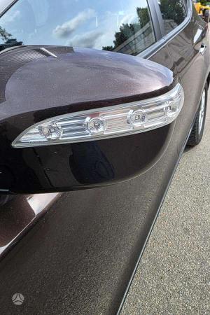 Brown Hyundai ix35 2013 in Rokiskis, with an engine capacity of 2.00 L and mileage of 237 thousand km for 5400 €, photo 11 on AUTOMOTO.COM.LV