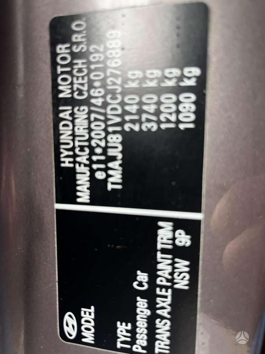 Brown Hyundai ix35 2013 in Siauliai, with an engine capacity of 2.00 L and mileage of 283 thousand km for 5900 €, photo 17 on AUTOMOTO.COM.LV