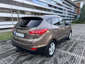 Brūns Hyundai ix35 2013 Rīga, ar dzinēja tilpumu 2.00 L un nobraukumu 209 tūkst. km par 5990 €, foto 5 vietnē AUTOMOTO.COM.LV