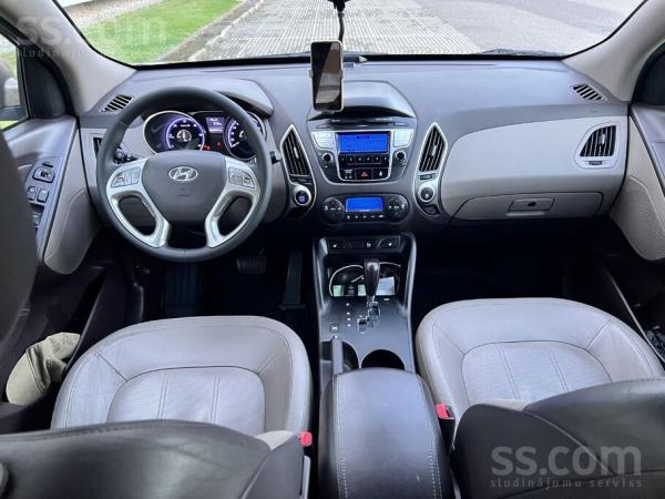 Brūns Hyundai ix35 2013 Rīga, ar dzinēja tilpumu 2.00 L un nobraukumu 209 tūkst. km par 5990 €, foto 7 vietnē AUTOMOTO.COM.LV
