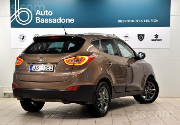 Brūns Hyundai ix35 2014 Rīga, ar dzinēja tilpumu 2.00 L un nobraukumu 130 tūkst. km par 8490 €, foto 6 vietnē AUTOMOTO.COM.LV