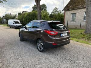 Brūns Hyundai ix35 2015 Rēzekne, ar dzinēja tilpumu 2.00 L un nobraukumu 283 tūkst. km par 7300 €, foto 4 vietnē AUTOMOTO.COM.LV
