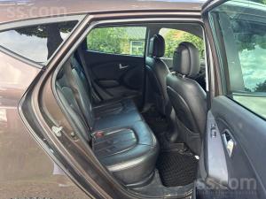 Brūns Hyundai ix35 2015 Rēzekne, ar dzinēja tilpumu 2.00 L un nobraukumu 283 tūkst. km par 7300 €, foto 12 vietnē AUTOMOTO.COM.LV