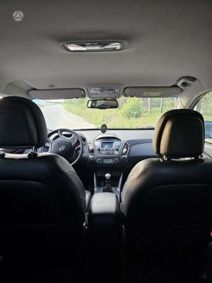 Brūns Hyundai ix35 2015 Viļņa, ar dzinēja tilpumu 2.00 L un nobraukumu 218 tūkst. km par 5999 €, foto 7 vietnē AUTOMOTO.COM.LV