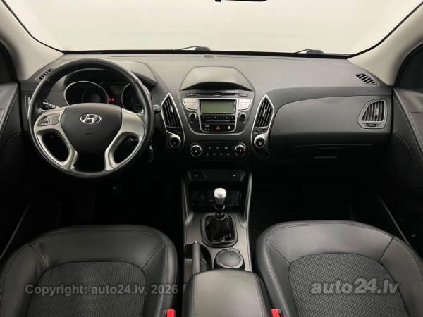 Brūns Hyundai ix35 2012 Pērnava, ar dzinēja tilpumu 1.60 L un nobraukumu 302 tūkst. km par 4990 €, foto 11 vietnē AUTOMOTO.COM.LV