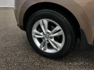Brūns Hyundai ix35 2013 Tartu, ar dzinēja tilpumu 2.00 L un nobraukumu 149 tūkst. km par 9990 €, foto 14 vietnē AUTOMOTO.COM.LV