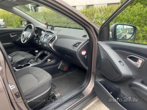 Brown Hyundai ix35 2013 in Tallinn, with an engine capacity of 1.60 L and mileage of 154 thousand km for 6700 €, photo 7 on AUTOMOTO.COM.LV