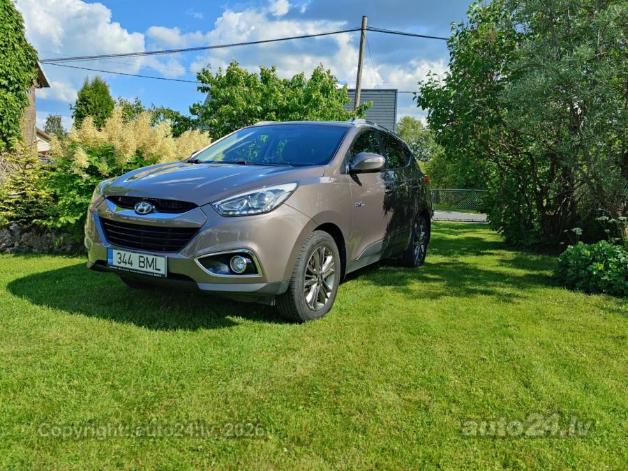Brūns Hyundai ix35 2014 Viljandi, ar dzinēja tilpumu 1.60 L un nobraukumu 115 tūkst. km par 7450 €, foto 3 vietnē AUTOMOTO.COM.LV