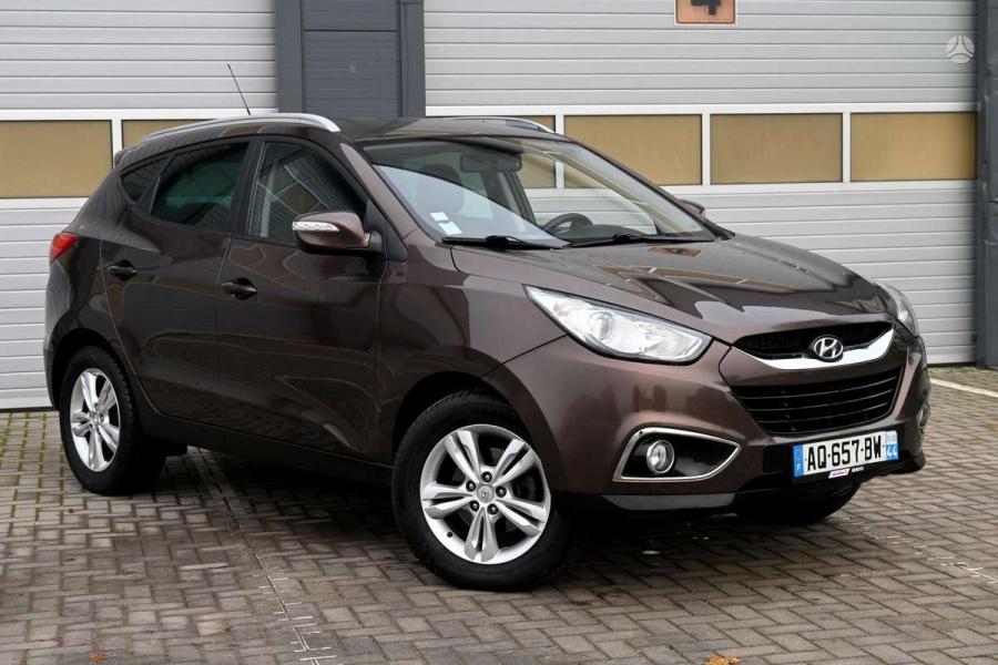 Brūns Hyundai ix35 2010 Kretinga, ar dzinēja tilpumu 2.00 L un nobraukumu 257 tūkst. km par 5299 €, foto 1 vietnē AUTOMOTO.COM.LV